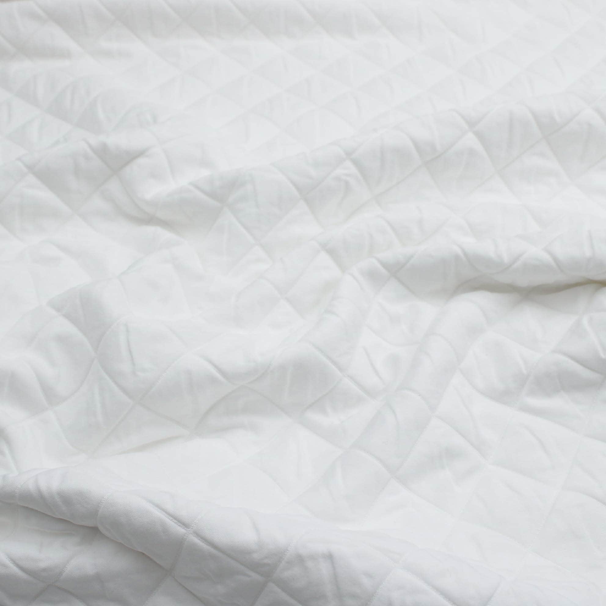 Coloured Diamond Stitched Quilted Stepped Coating Fabric - White ...