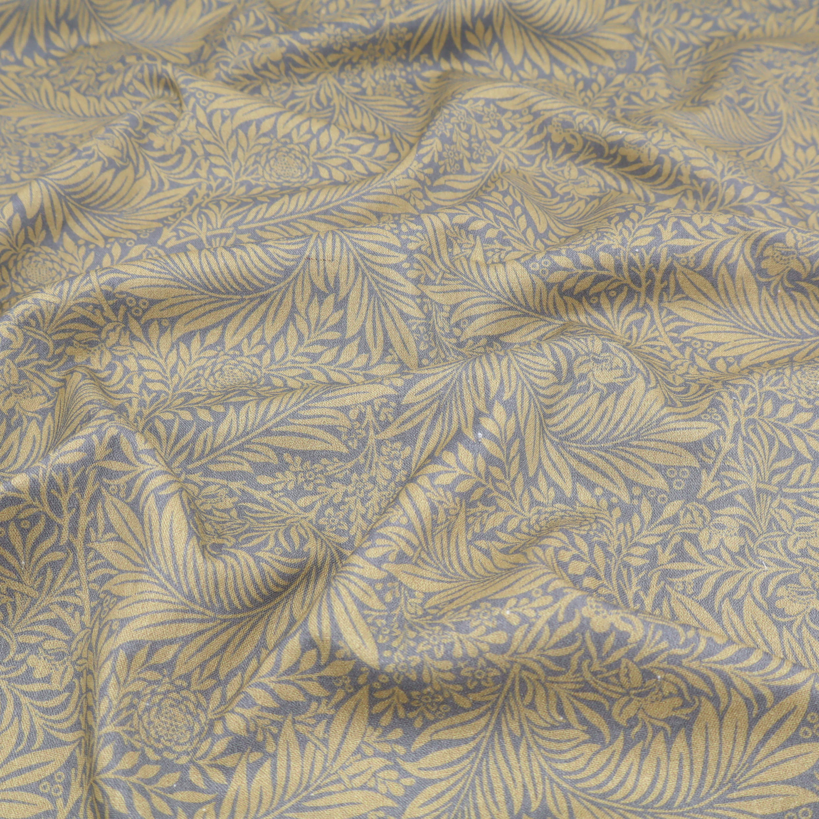 Larkspur William Morris Pure 100% Cotton Fabric for Dressmaking and Qu ...